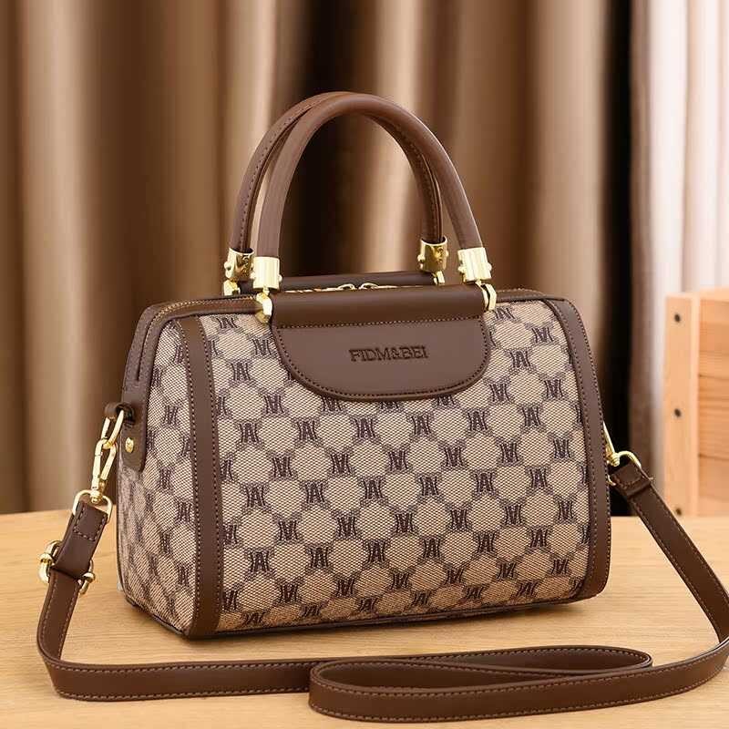 High End Handbag For Women 2025 New Trendy Boston Pillow Bag Handbag ...