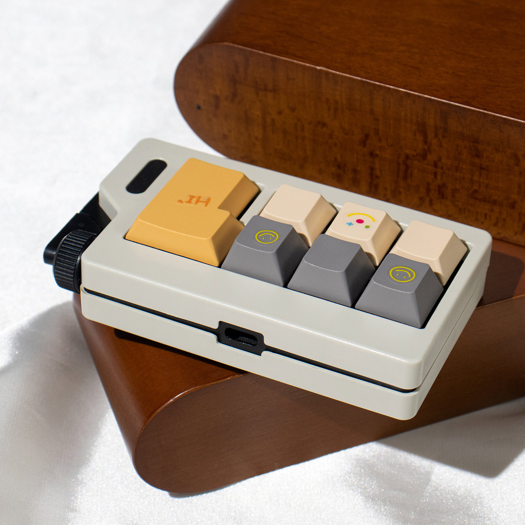 Finger Keyboard Keychain Fidget Toy Mechanical Keyboard Switch Keycaps ...