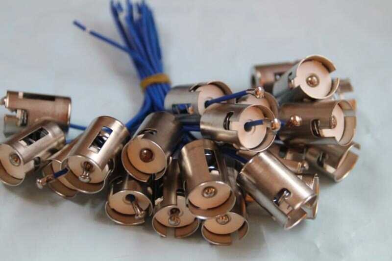 Magkasya para sa Mitsubishi Hitachi elevator emergency light bulb base ...