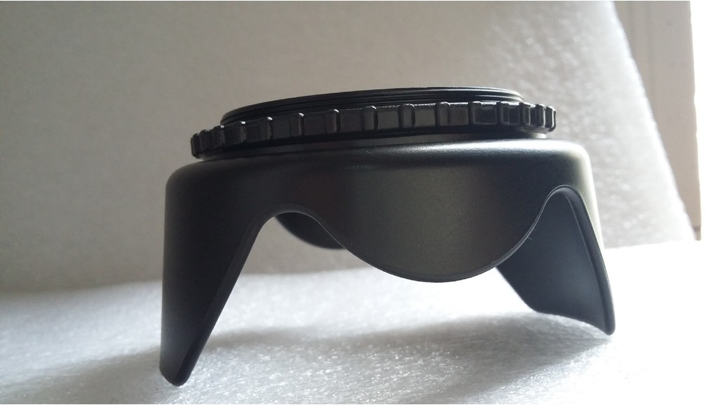 Camera Lens Hood Screw Lotus Type Universal Camera Lens Sun Hood ...
