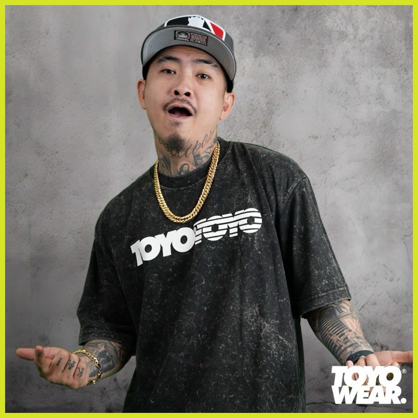∵ TOYO WEAR ACID WASH SCRIPT LOGO TEE | Shopee Philippines