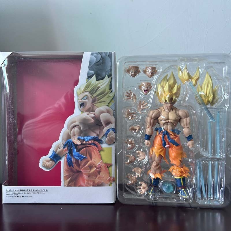 Dragon Ball Z Son Figure SHF S.H.Figuarts Goku War Damage Super Saiya ...