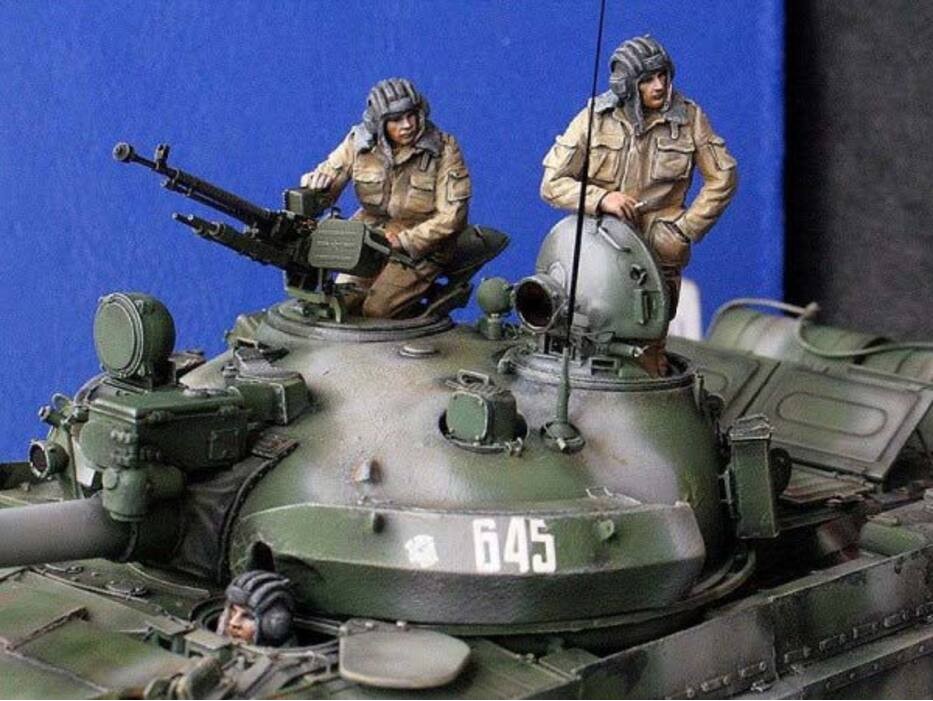 1/35 Scale Unpainted Resin Figure Garage Kit 3 Figures s | Shopee ...