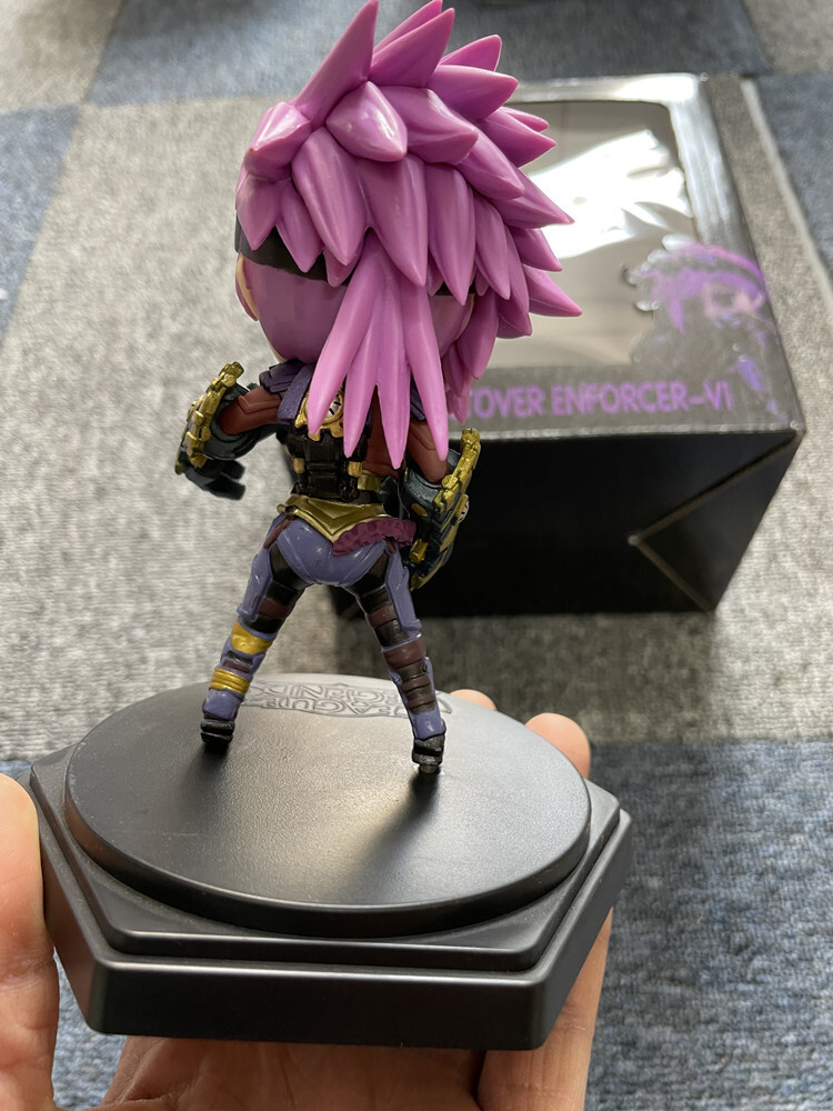 Piltover The Enforcer VI Model Doll Toy Lee Sin Thresh Zed Vayne Sona ...