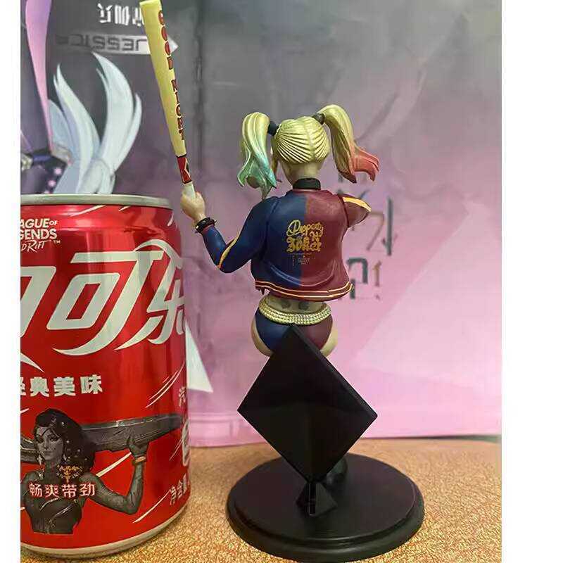Harley Quinn Sitting Posture Birds Of Prey War-Damaged Car Figurine ...