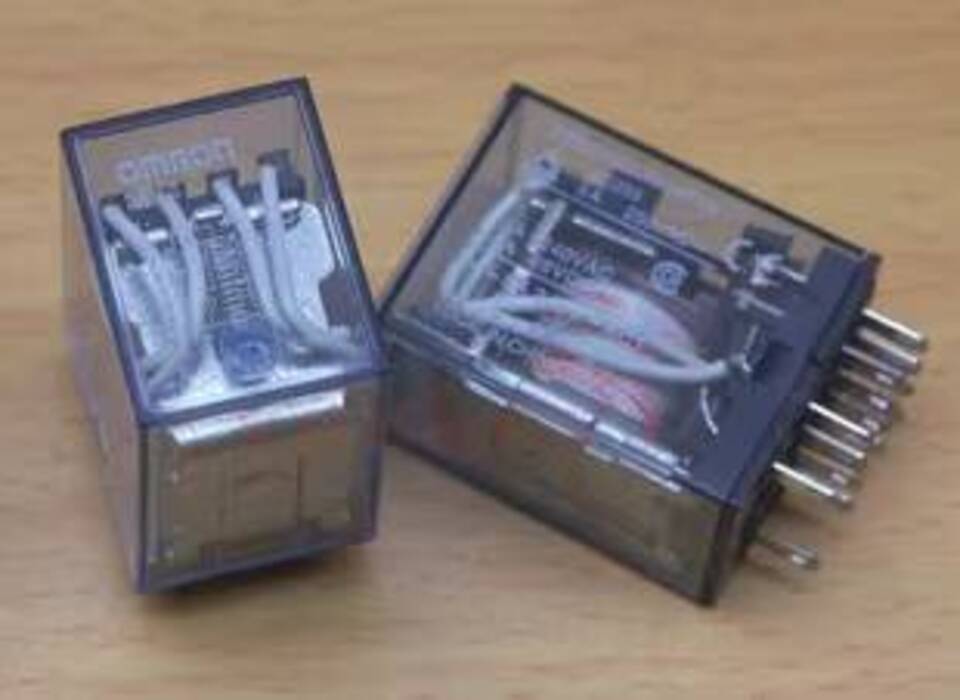 Original Genuine Relay MY4 200/220VAC 14 Pins In Stock Available for ...