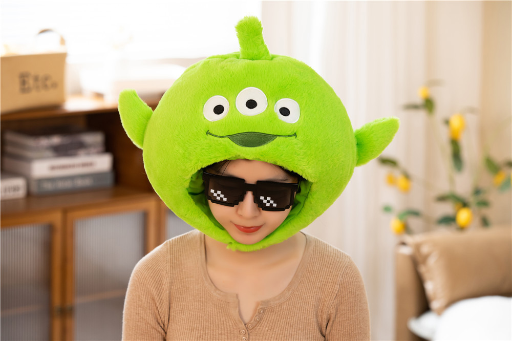 Creative Three-Eyed Green Monocular Plush Headgear Hat Cute Girl Heart ...