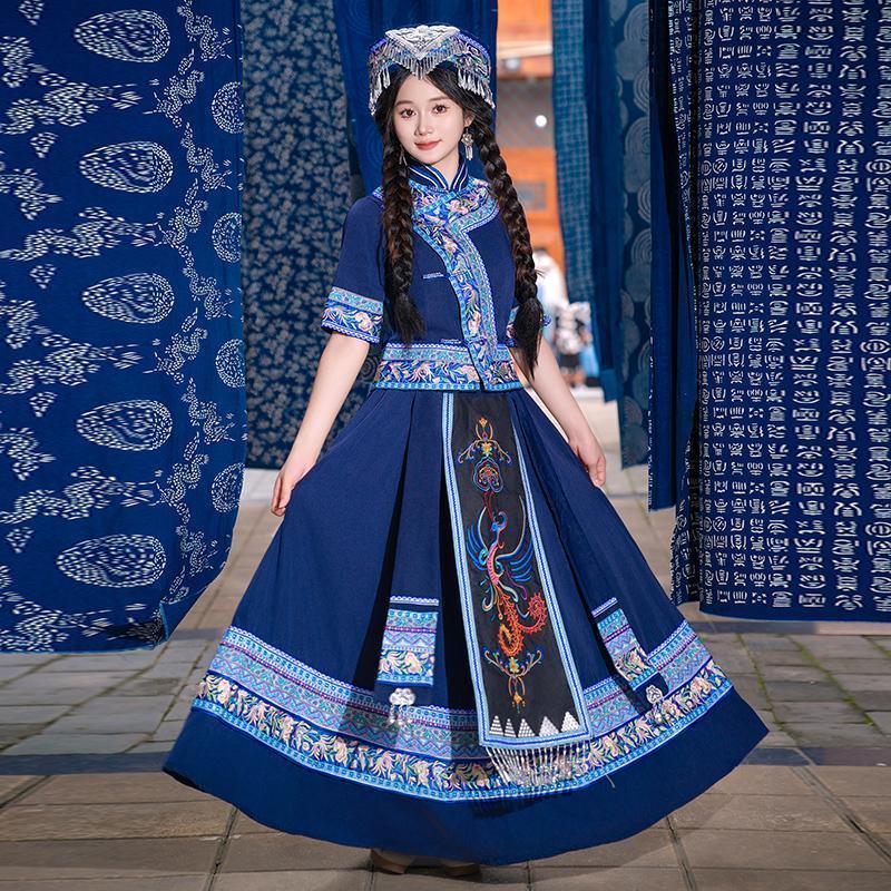 Zhuang National Costume Female Guangxi March Three Minority National ...
