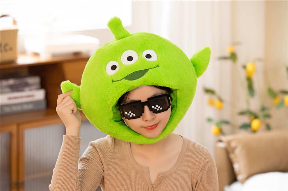 Creative Three-Eyed Green Monocular Plush Headgear Hat Cute Girl Heart ...