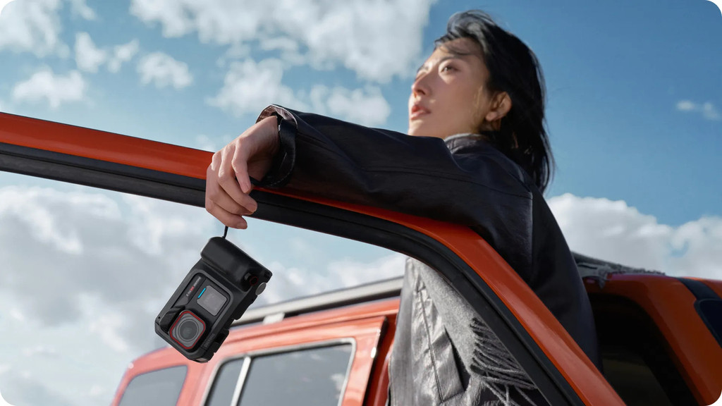 Insta360 Xplorer Grip Pro Kit for Insta360 Ace Pro 2 Action Camera ...