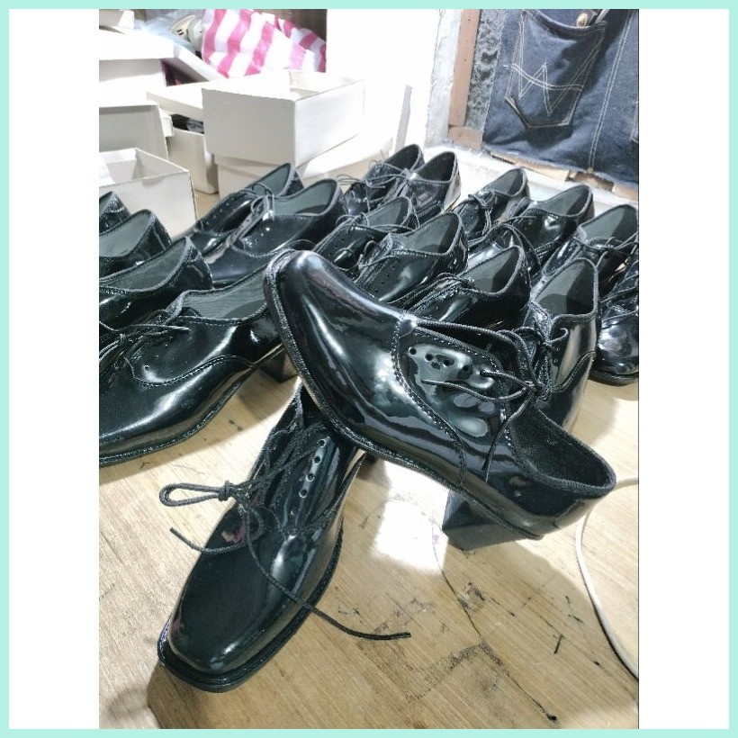 Gibson shoes lady guard 2inches hills | Shopee Philippines