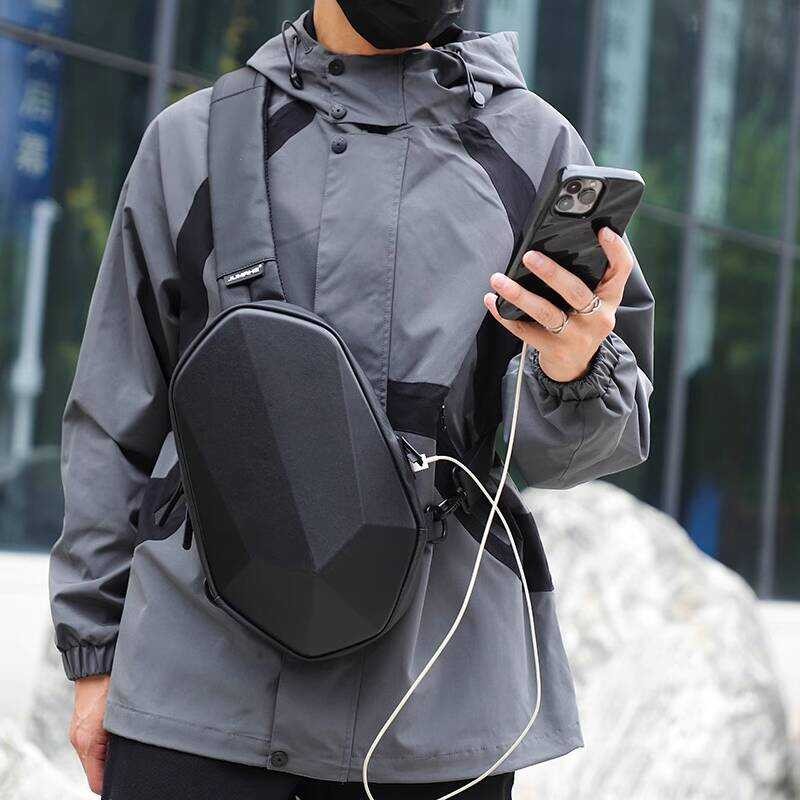 ell Chest Bag Men's Trendy Waterproof Functional Crossbody Bag Shoulder ...