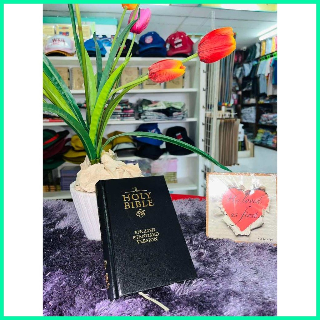 The Holy Bible: ESV (PVC) | Shopee Philippines