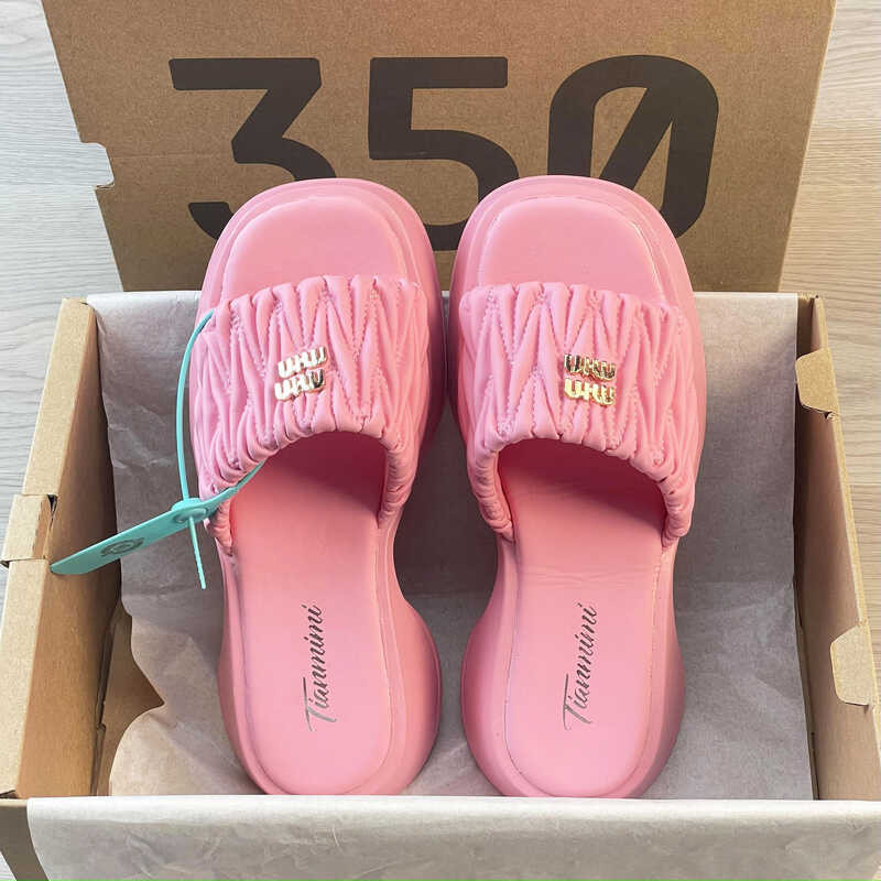 Chanel Style Thick-Soled Women's Slippers 2025 New Summer Outdoor Non ...