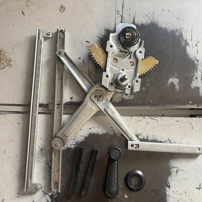 Haibao Niu Electric Bird Jindi Tricycle Hand Crank Bracket Glass Window ...
