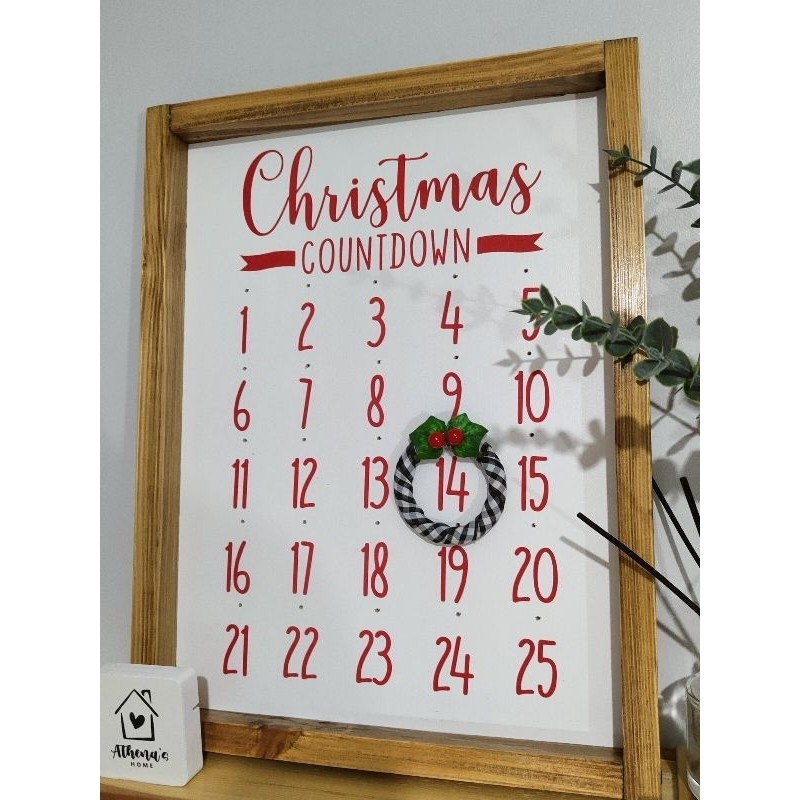 CHRISTMAS COUNTDOWN (with Mini Wreath with Red Berries included as ...