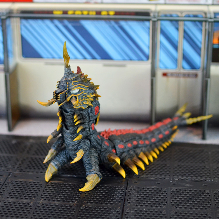 Spot S.H.MonsterArts Soul Limited - Batra Mosla Larva Figure Ornament ...