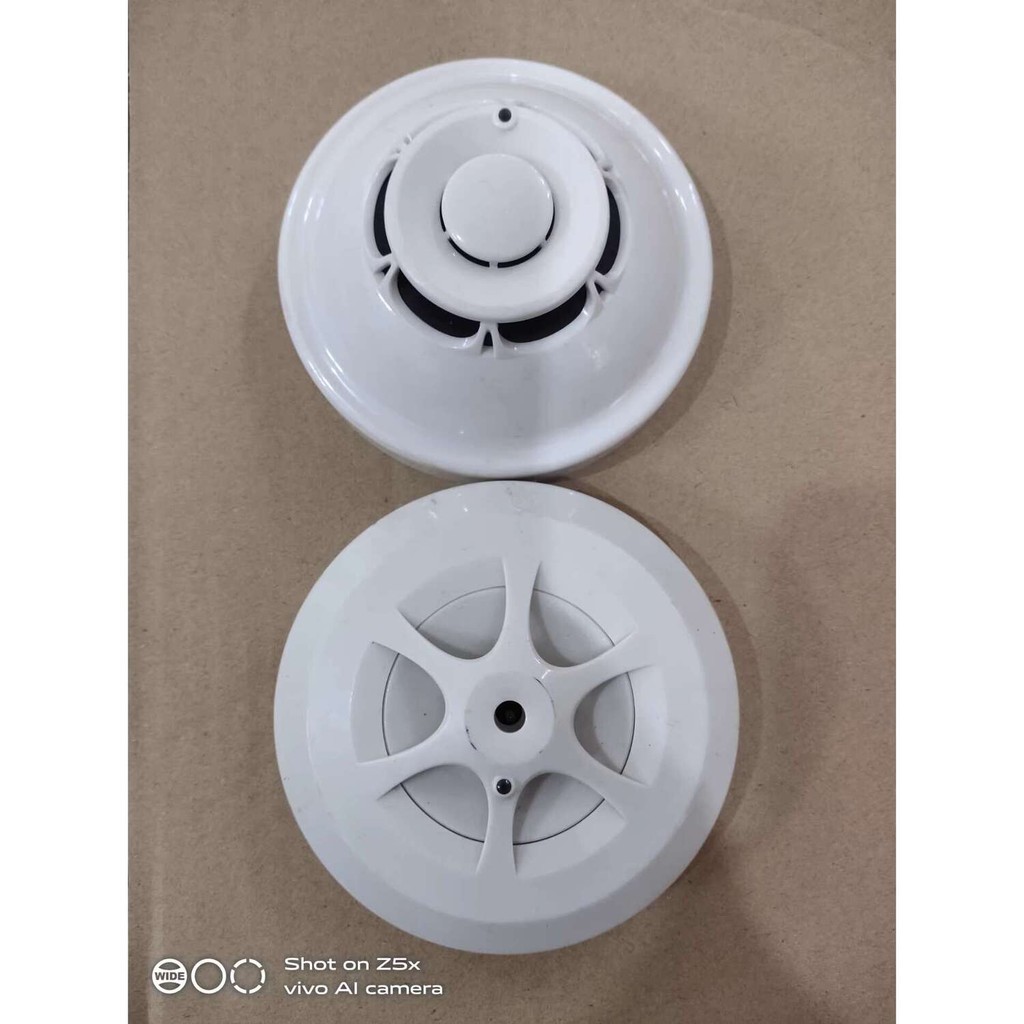 Fu'an Smoke Detector FS1017, Version 1.0 Version 2.0 Temperature Sensor ...