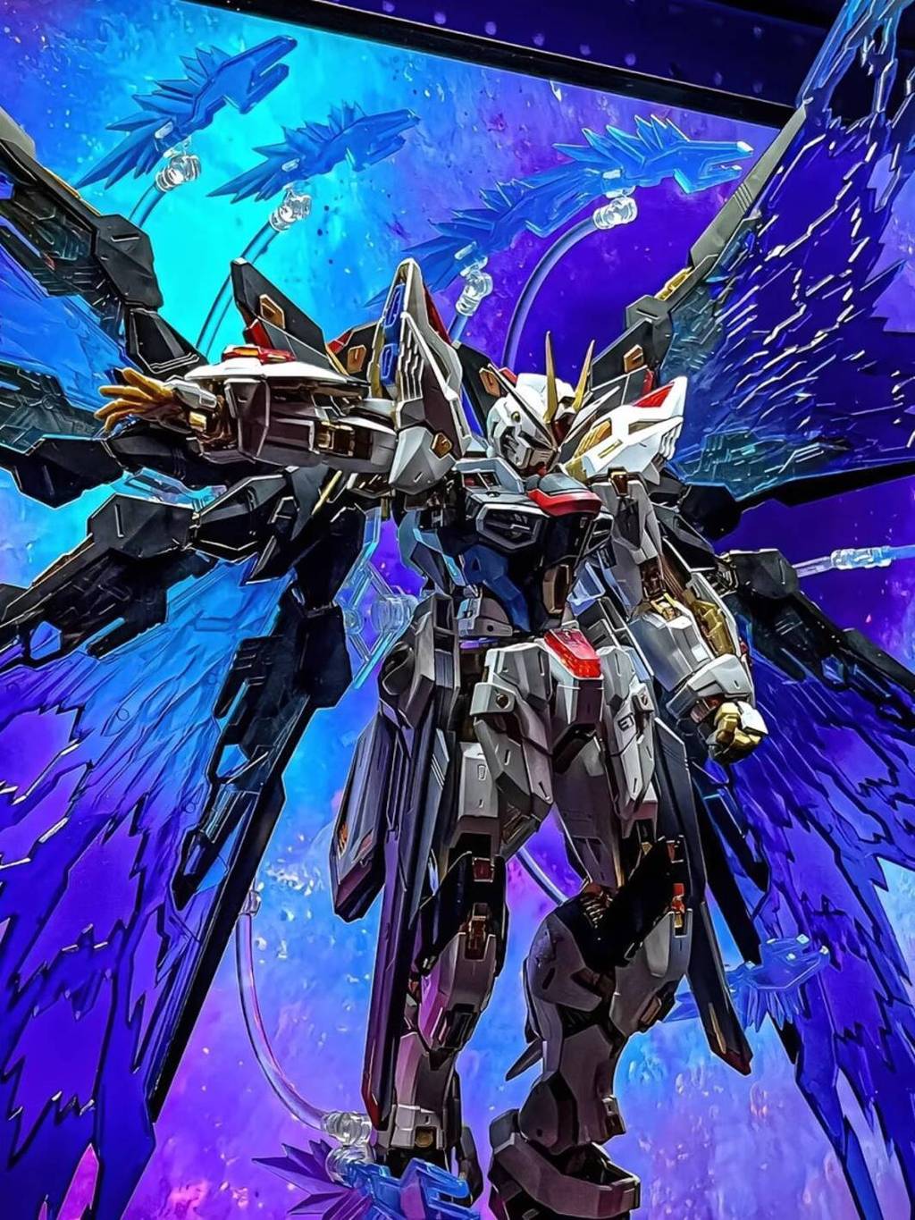 Gundam Model Mecha Strike Freedom Wing Red Astray Mgex Snow White ...