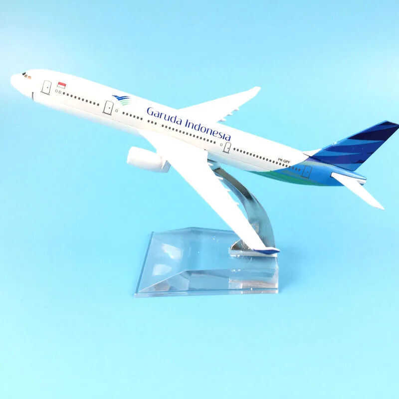 202516 Cm Alloy Metal Air Garuda Indonesia Aires Airbus 330 A330 Plane ...