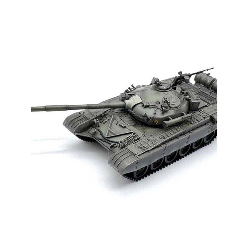 7 1 ARTISAN East German T-72G Main Battle Tank T72 Pure Green Version ...