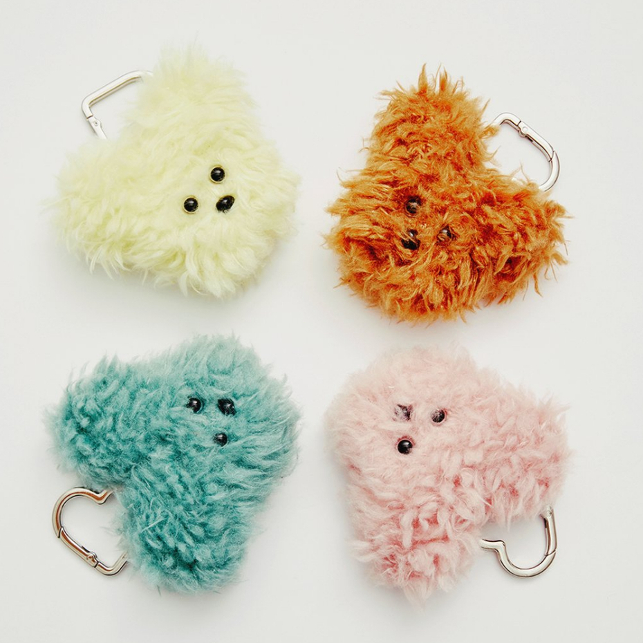 [CARLYN] FLUFFY KEYRING / 4COLOR / 100% AUTHENTIC / CUTE DAILY | Shopee ...