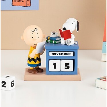 Snoopy Charlie Brown Perpetual Calendar Date changeable Peanuts Figure ...