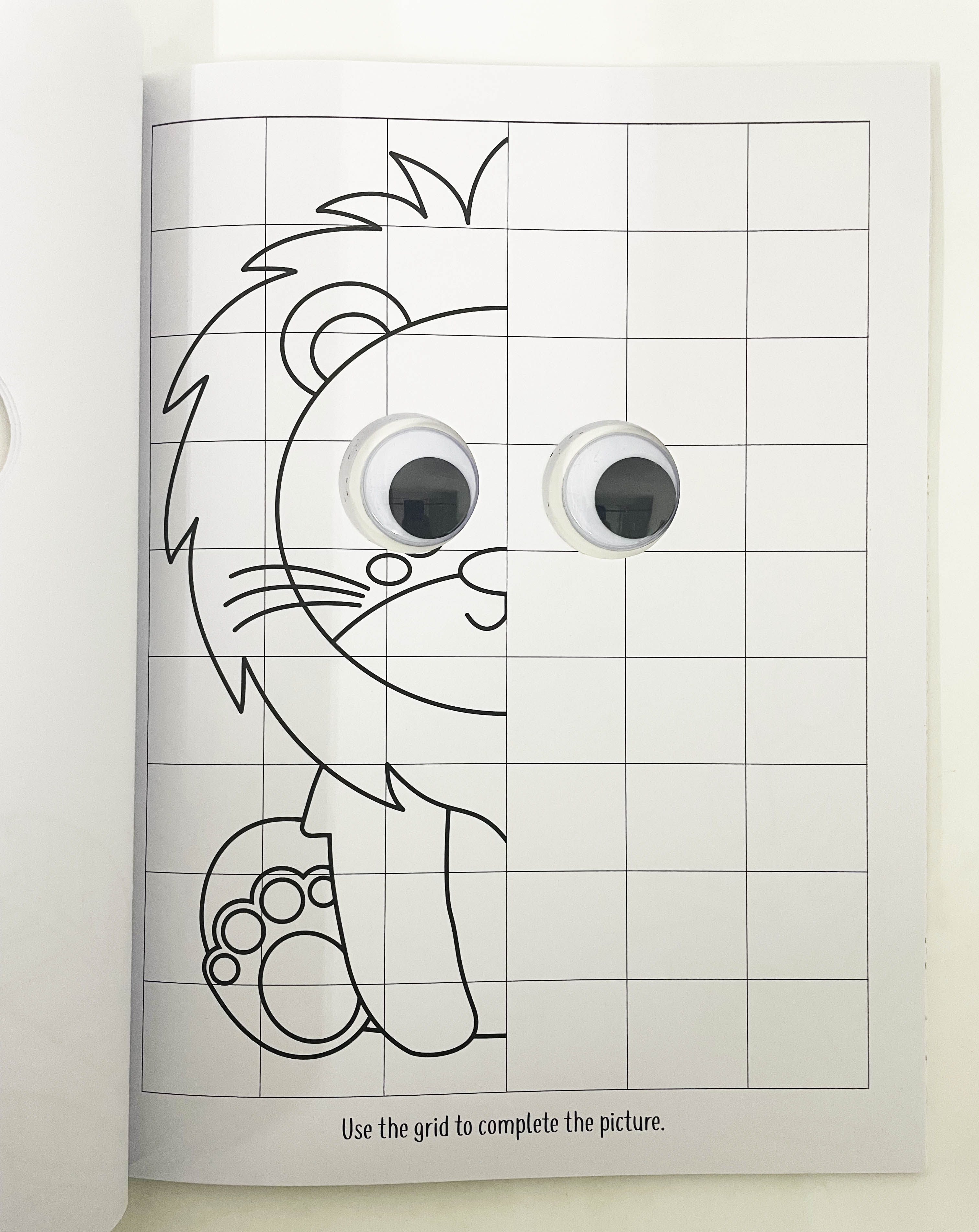 Jungle Animals Colouring Activity Book For Kids with Googly Eyes 48 ...