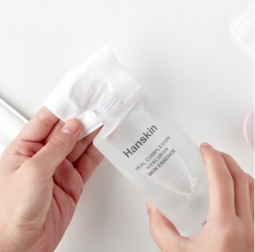 Hanskin Real Complexion Hyaluronic Skin Essence 300ml | Shopee Philippines