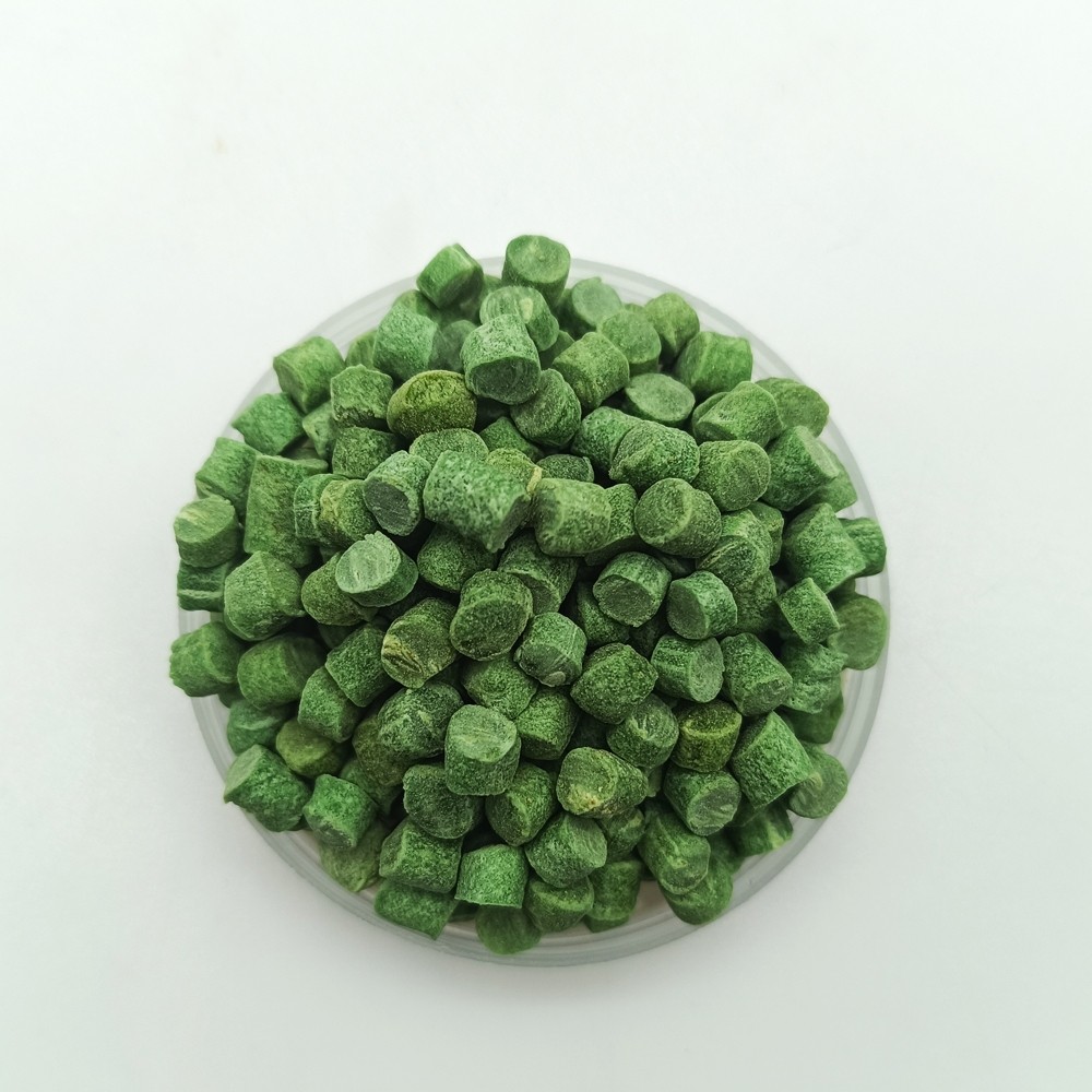 Cat Grass Grain Freeze Dried Cat Snack Row Furry Hairball Pieces Cat ...