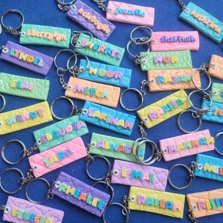 Customized/ Personalized Name Tag Keychain Perfect gift/ Souvenirs ...