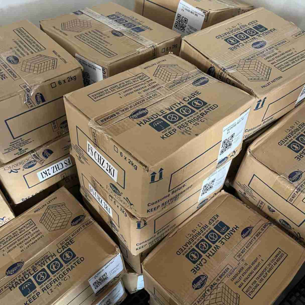 Magnolia Cheese FOOD SERVICE 1 BOX (2KG x 6 bars) November 2025 expiry ...