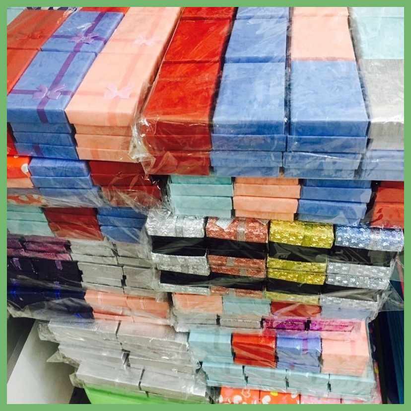 Boxes^pf.for;B&necklace&and%mk:Set%lY:Available%ta:boxes | Shopee ...
