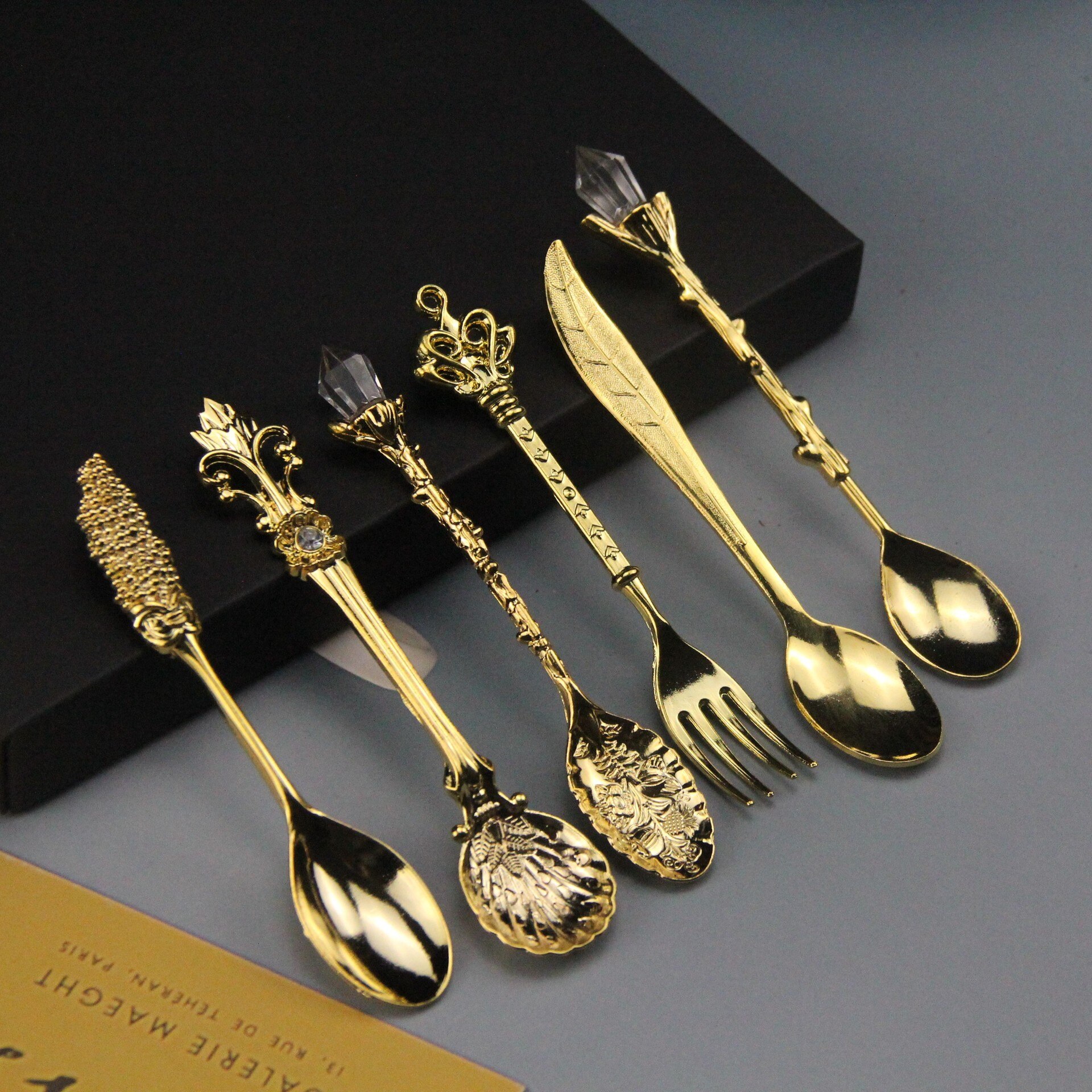 6Pcs/Set Vintage Carved Coffee Spoon Teaspoon Retro Zinc Alloy Dessert ...