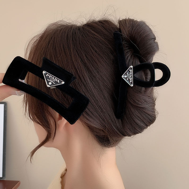 Black Hair Clip Female Light Luxury High-End Feeling Flocking Large ...