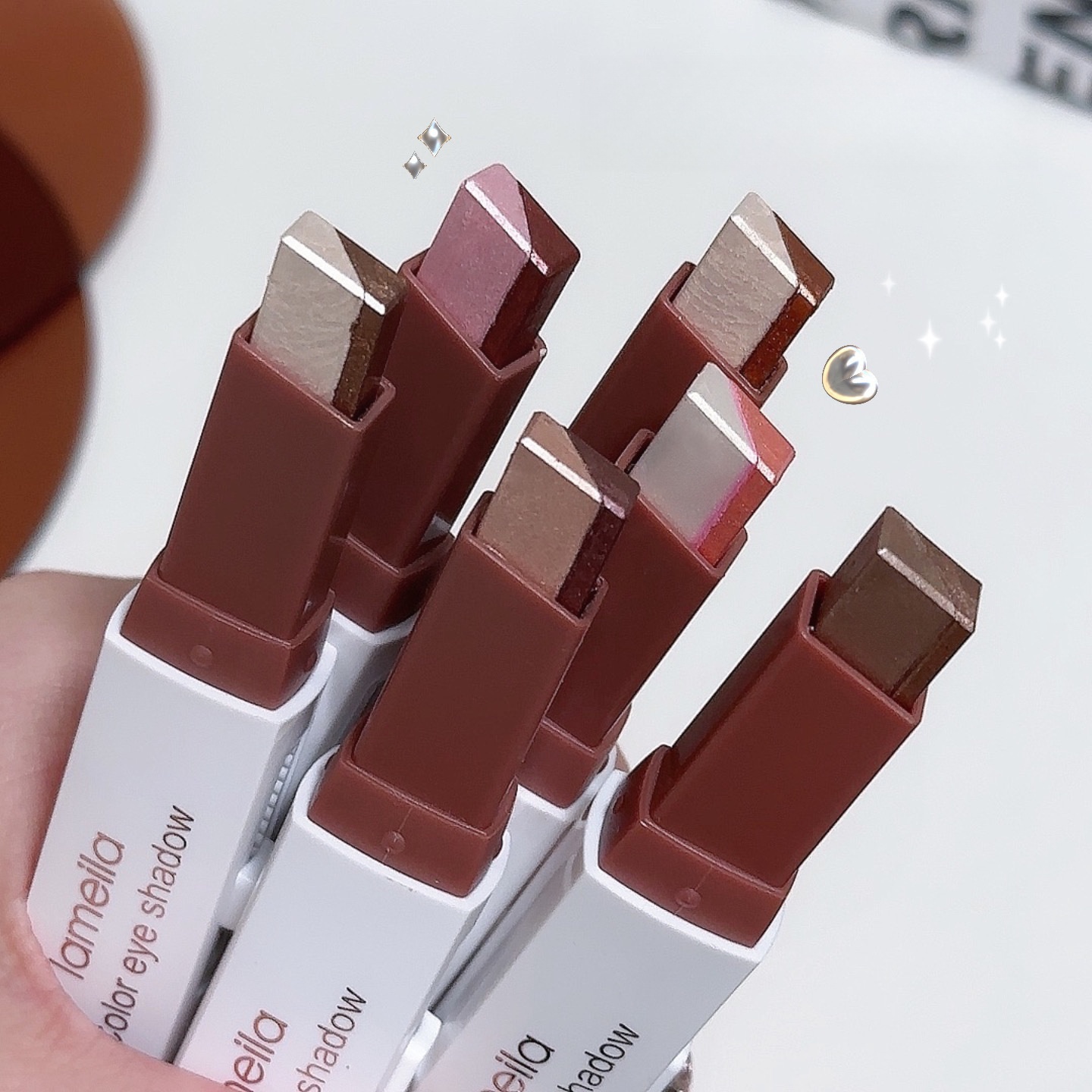 Dual-Color Eyeshadow Stick - Smudge-Proof, Waterproof & Gradient Brown ...