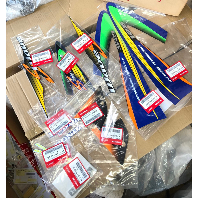 Wave 125s Sticker Genuine Bald Head Blue And Black Center KPH-950ZC ...