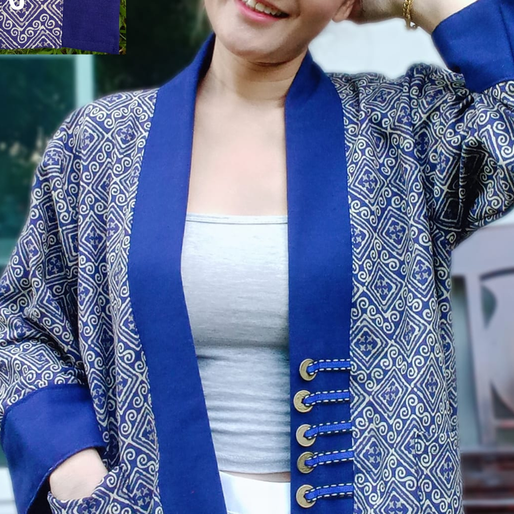 Large Size Coat Chubby Girl Native Decorated With Karen Border. Lanna ...