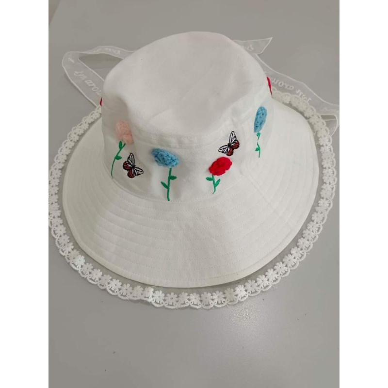 LYN Around Hat White Cute Pattern 490 Label 990 | Shopee Philippines