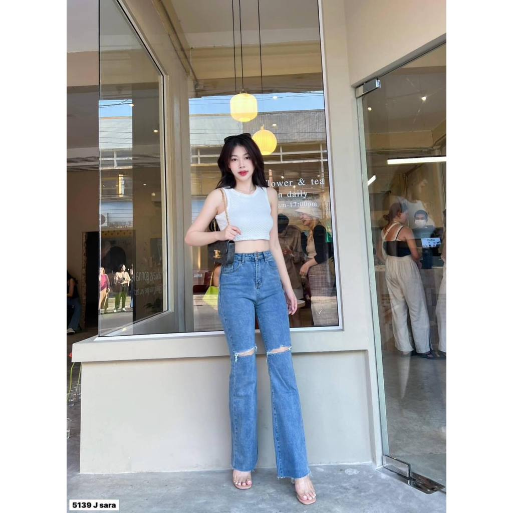 5139 jsara Jeans With Torn Knees | Shopee Philippines