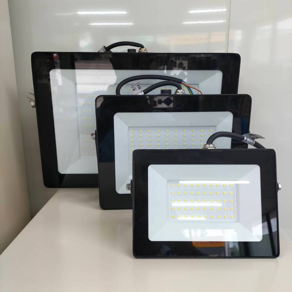 MEGAMAN LED Flood Light Floodlight With Stand Power 50 100 200w 6500K ...