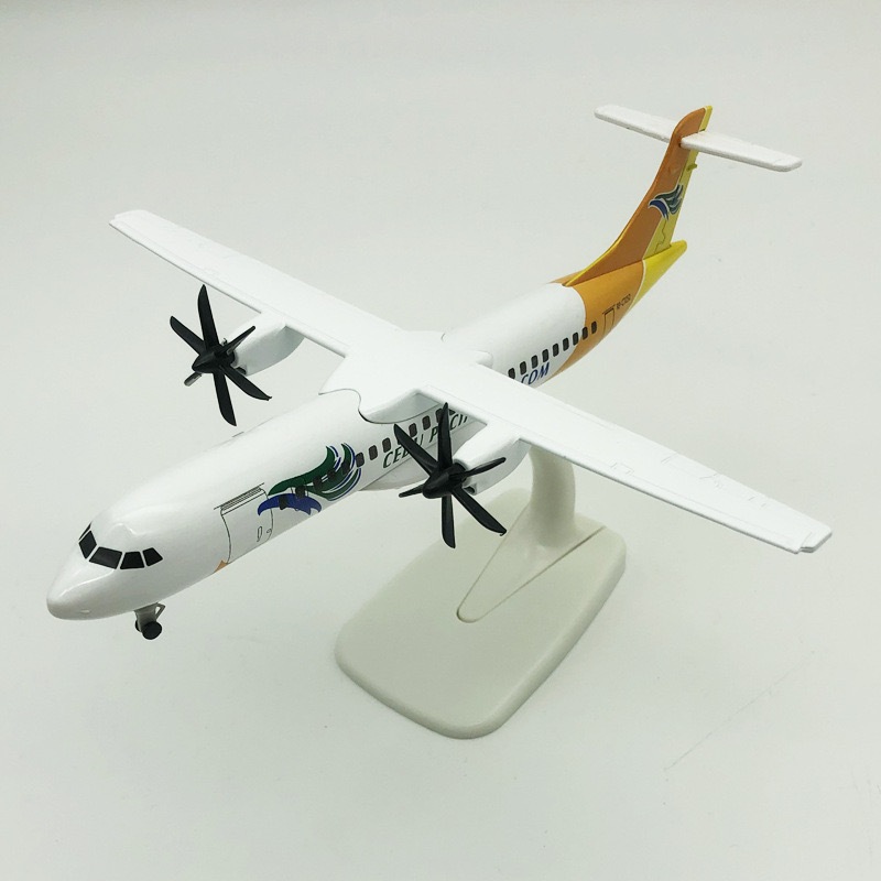 Cebu Pacific. com Airplane Model ATR Size 20 Cm.vietnam Airline Made Of ...
