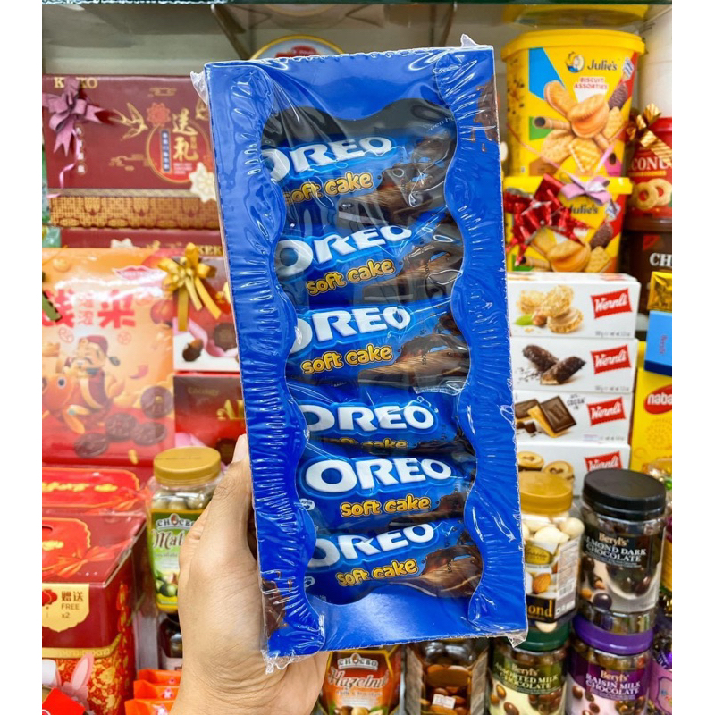 Oreo Soft Cake Chocolate 1 Box Contains 12 Pieces. | Shopee Philippines