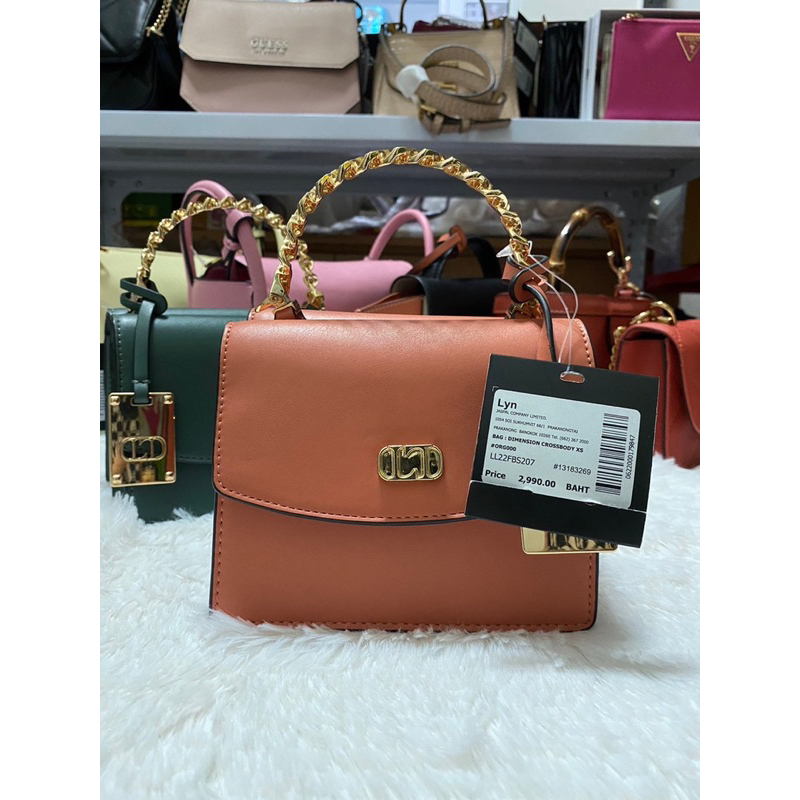 Authentic LYN Brand Name Bags Come In 2 Colors You Can Get A Check Bag ...
