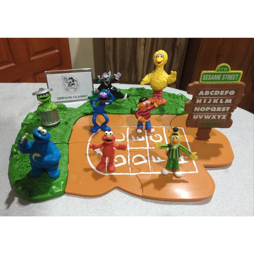 SESAME-STREET/7-ELEVEN Old Job **Used** | Shopee Philippines