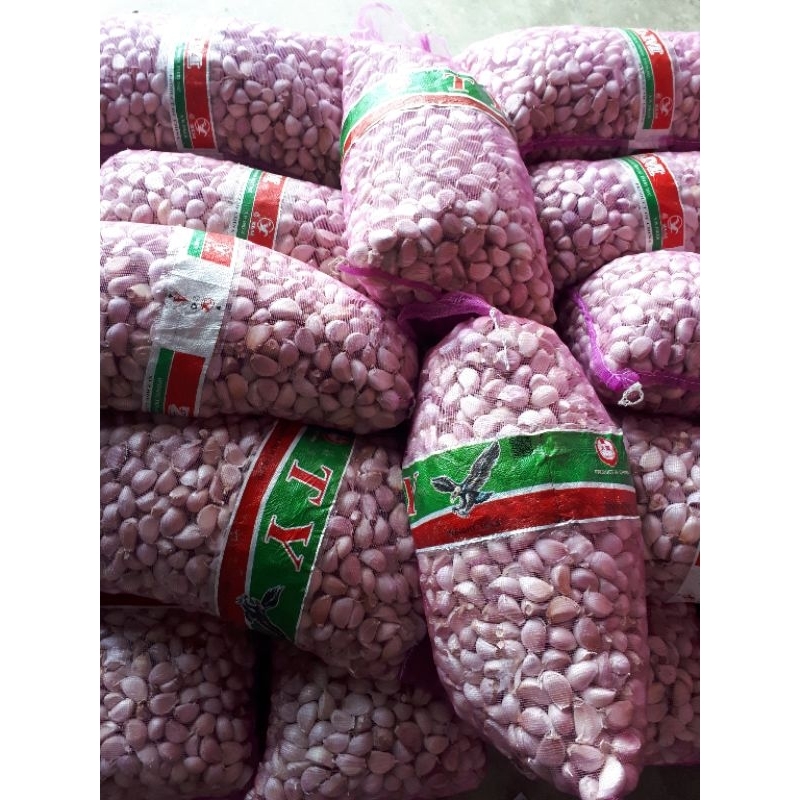 Chinese Garlic Peeled Selected Petals All Large Cloves Pack Of 1 Kg ...