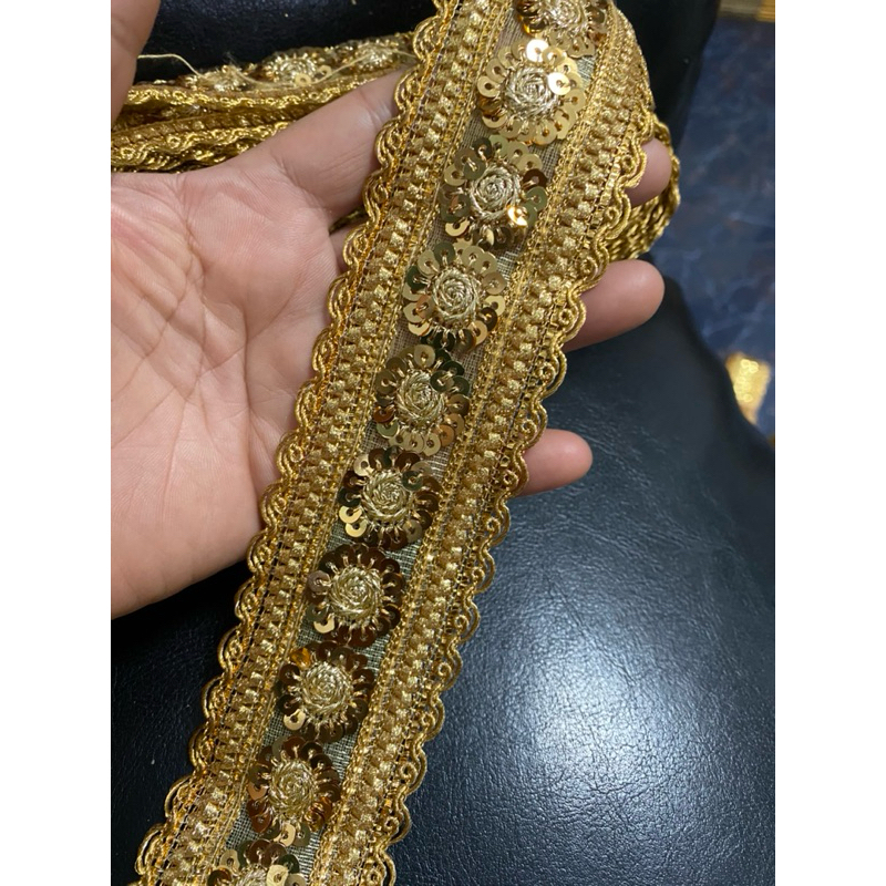 Lift Up A Roll Of 9 Meters Decorative Gold Tape Ribbon Strip Width 5 Cm ...