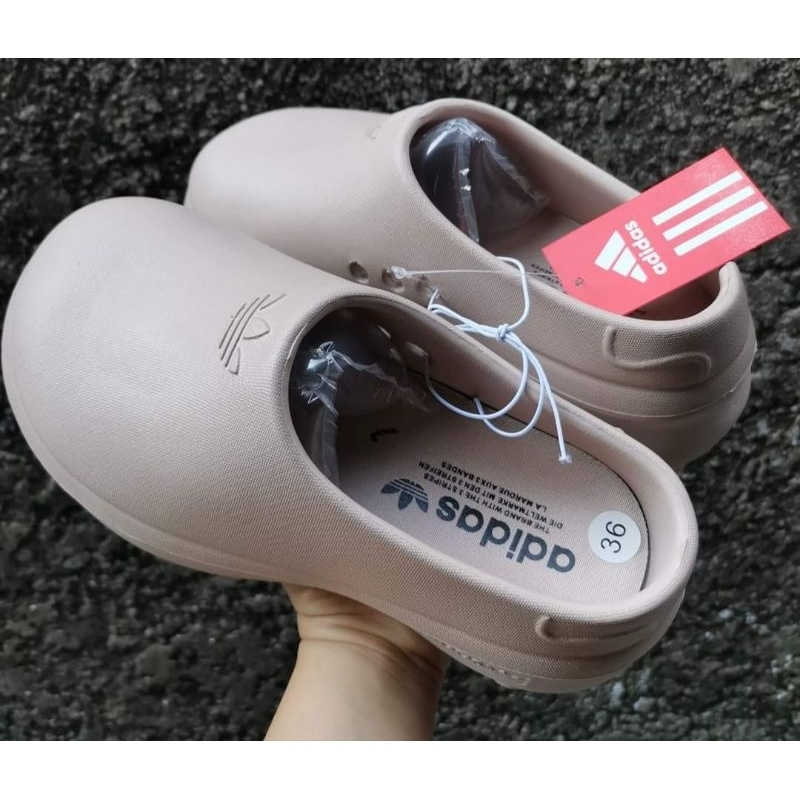 Adidas Second Hand Shoes Very Soft Soles. | Shopee Philippines