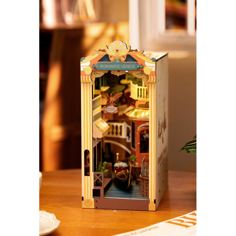 DIY Model Self Assembly Rolife Romantic Venice Book Nook Shelf Insert ...