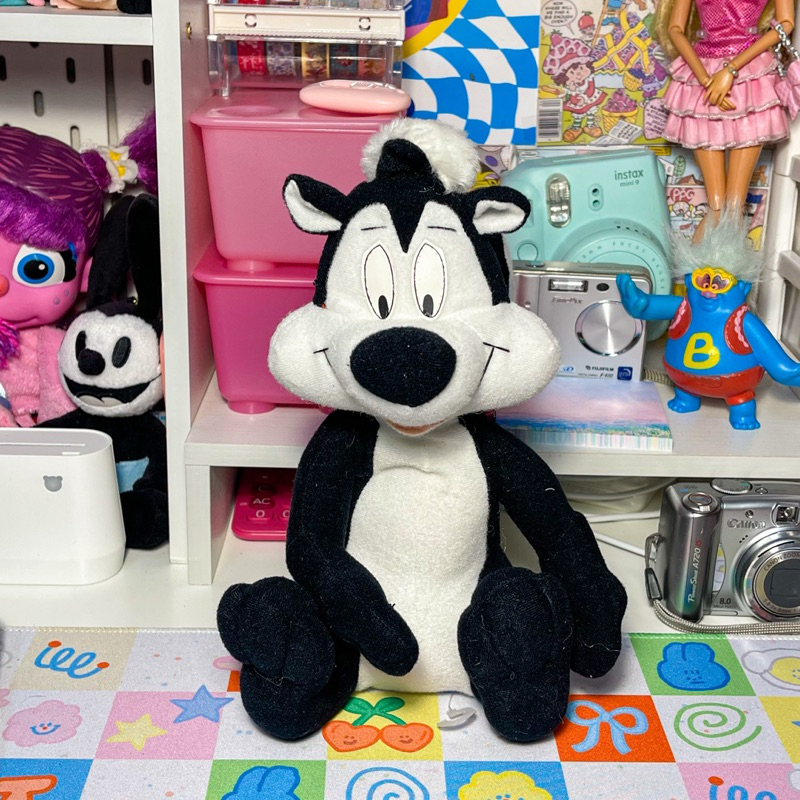 pepe le pew looney tunes Doll | Shopee Philippines